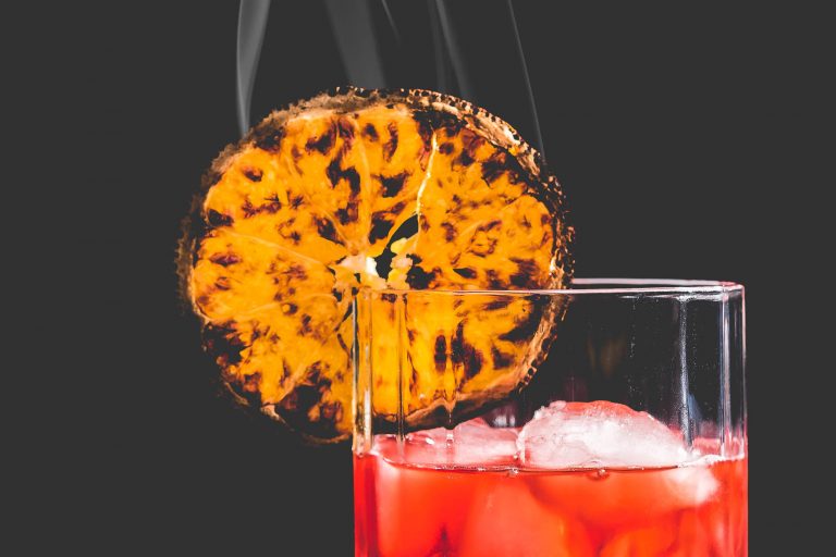 Smoked Cocktail: A Smoky Mezcal Negroni – Nomageddon